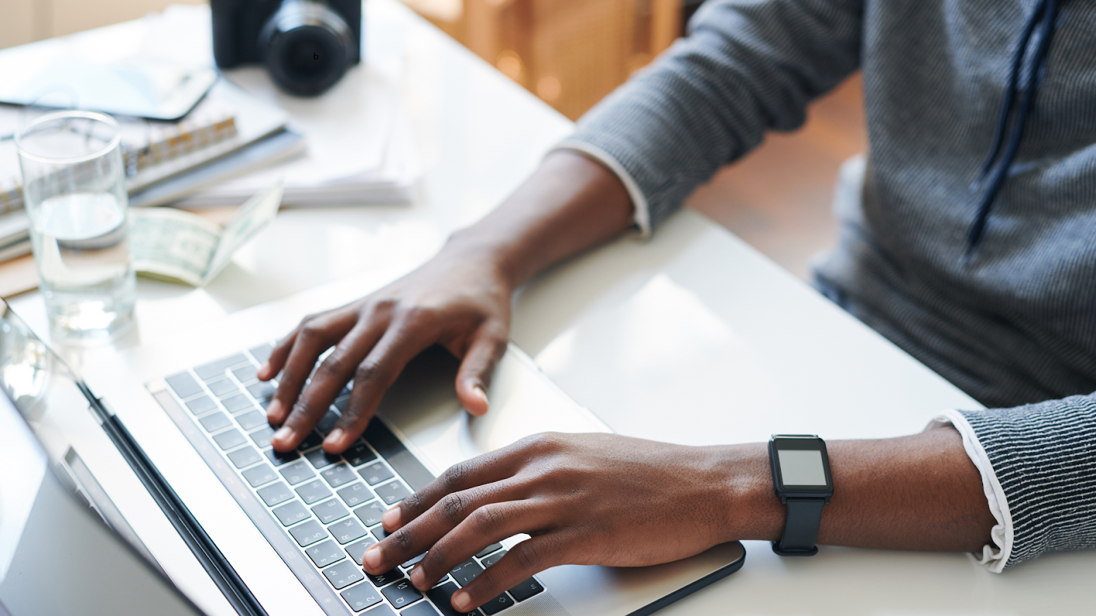 Top Engaging Webinar Topics to Draw in Your Audience in 2025